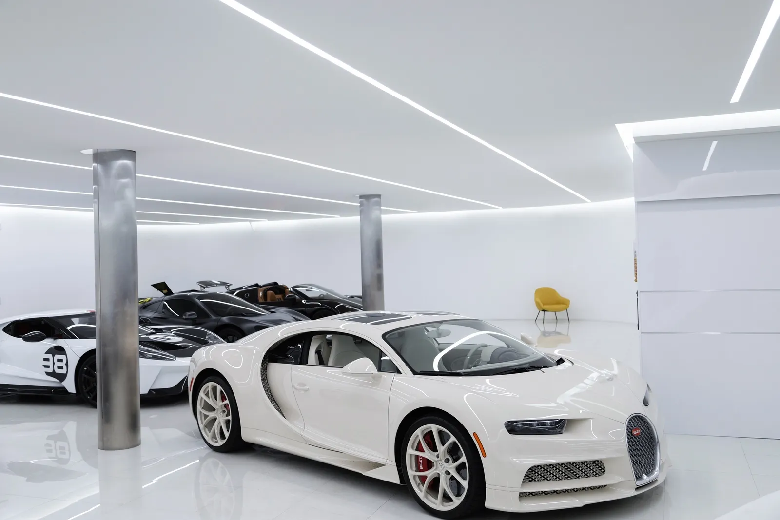 Khoshbin Garage High-End LED Lighting