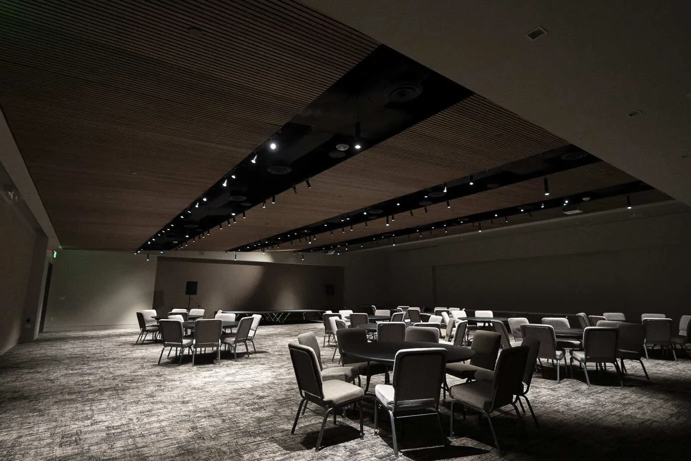 Magfinity Track System Lighting Design for Conference Hall